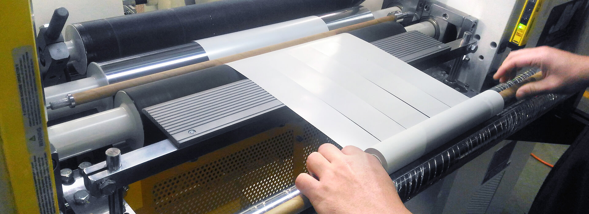 Small Roll Slitter Rewinder - Nicely Machinery